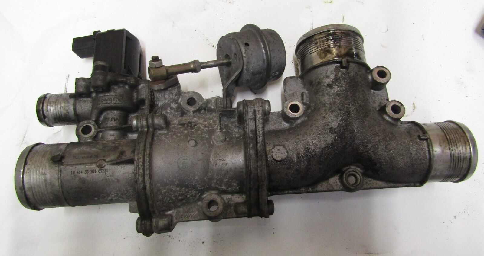 JAGUAR XF / XJ X351 3.0D 2009-2012 - AIR CHARGE COOLING HOSE VALVE 9X2 ...
