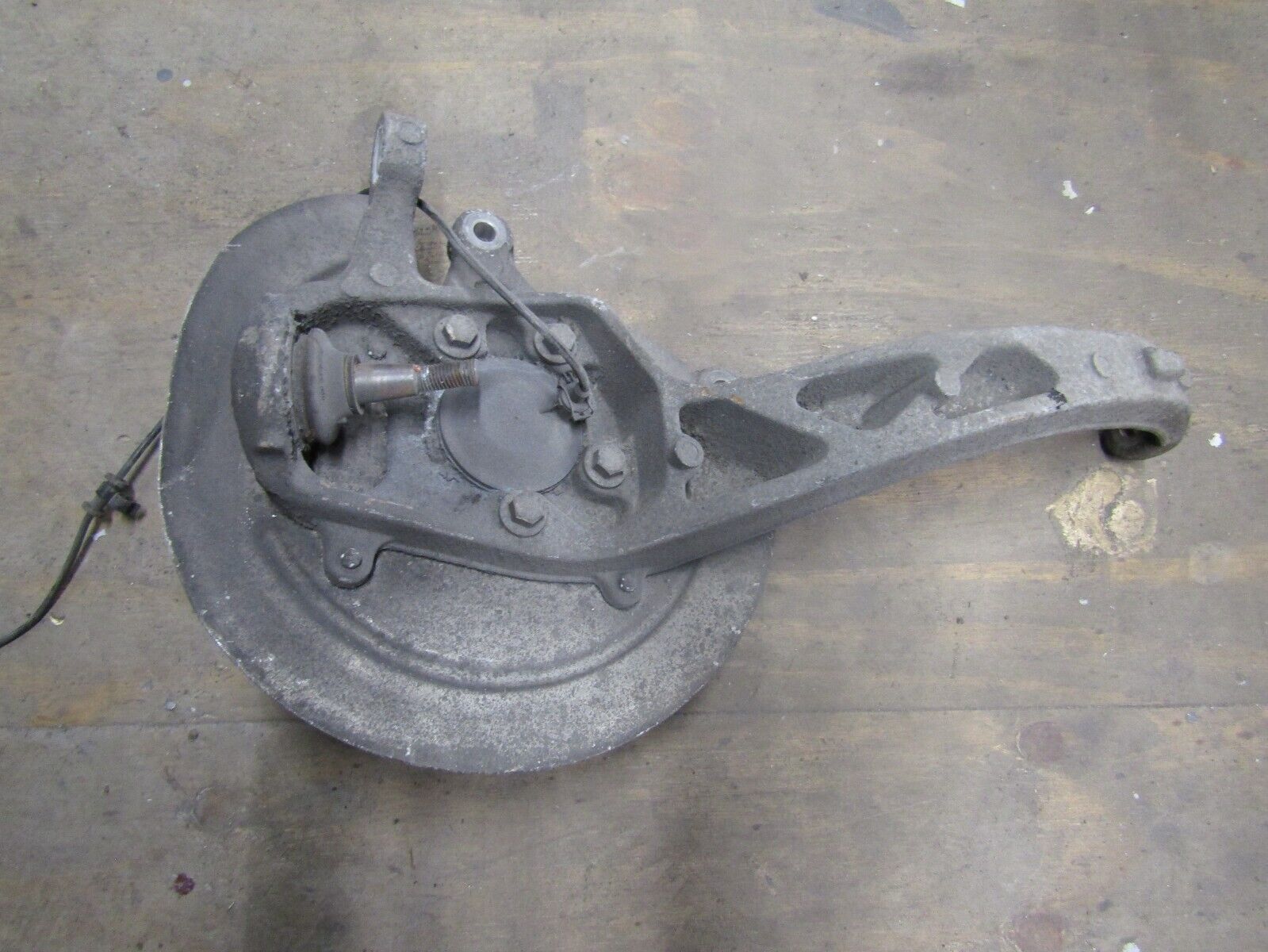 JAGUAR S TYPE 2.7 Passenger Front Nearside Left Wheel Hub/Bearings ...