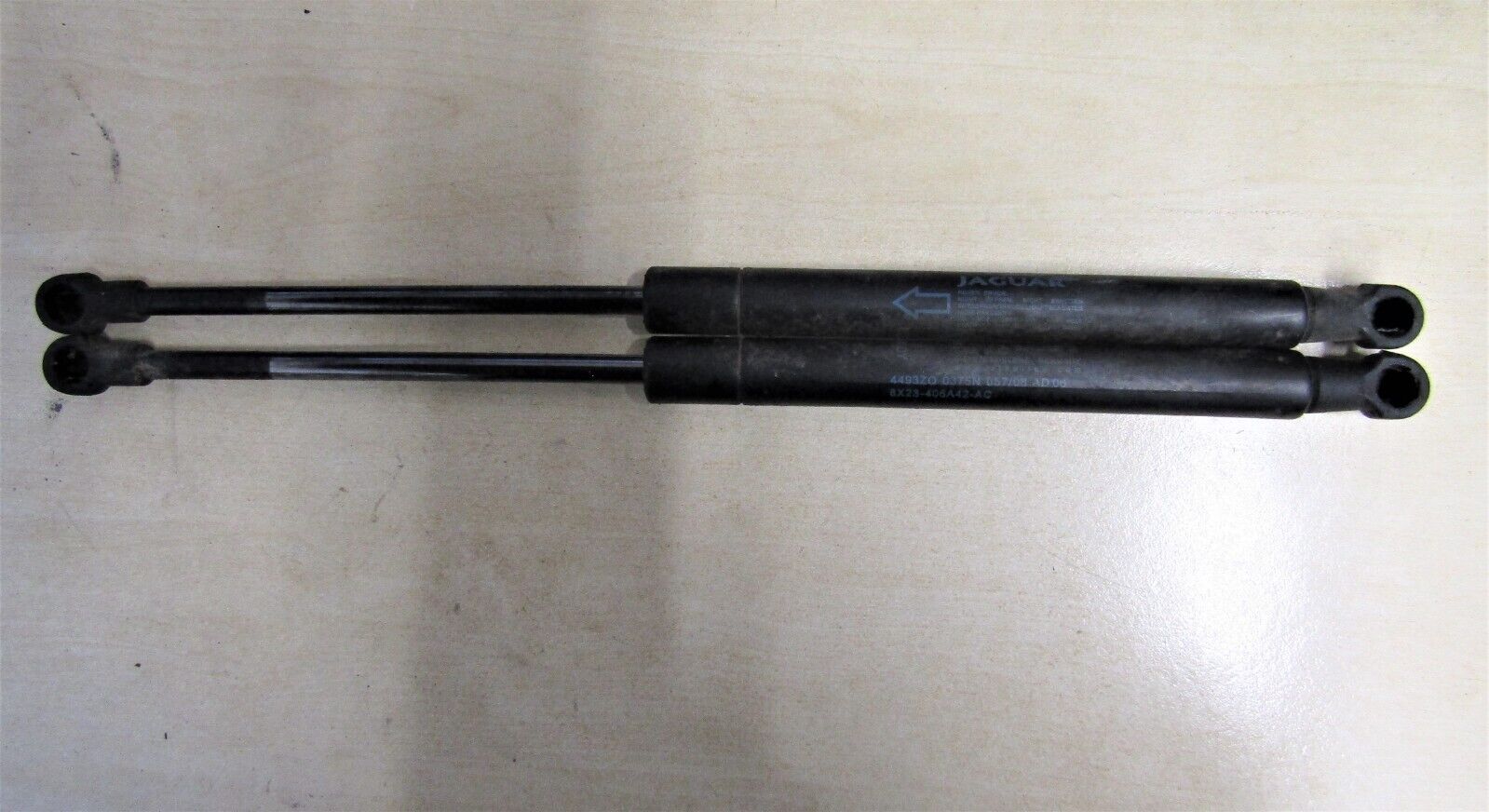 JAGUAR XF 08-15 X250 TAILGATE GAS SPRING STRUT REAR PAIR 8X23-406A42-A ...